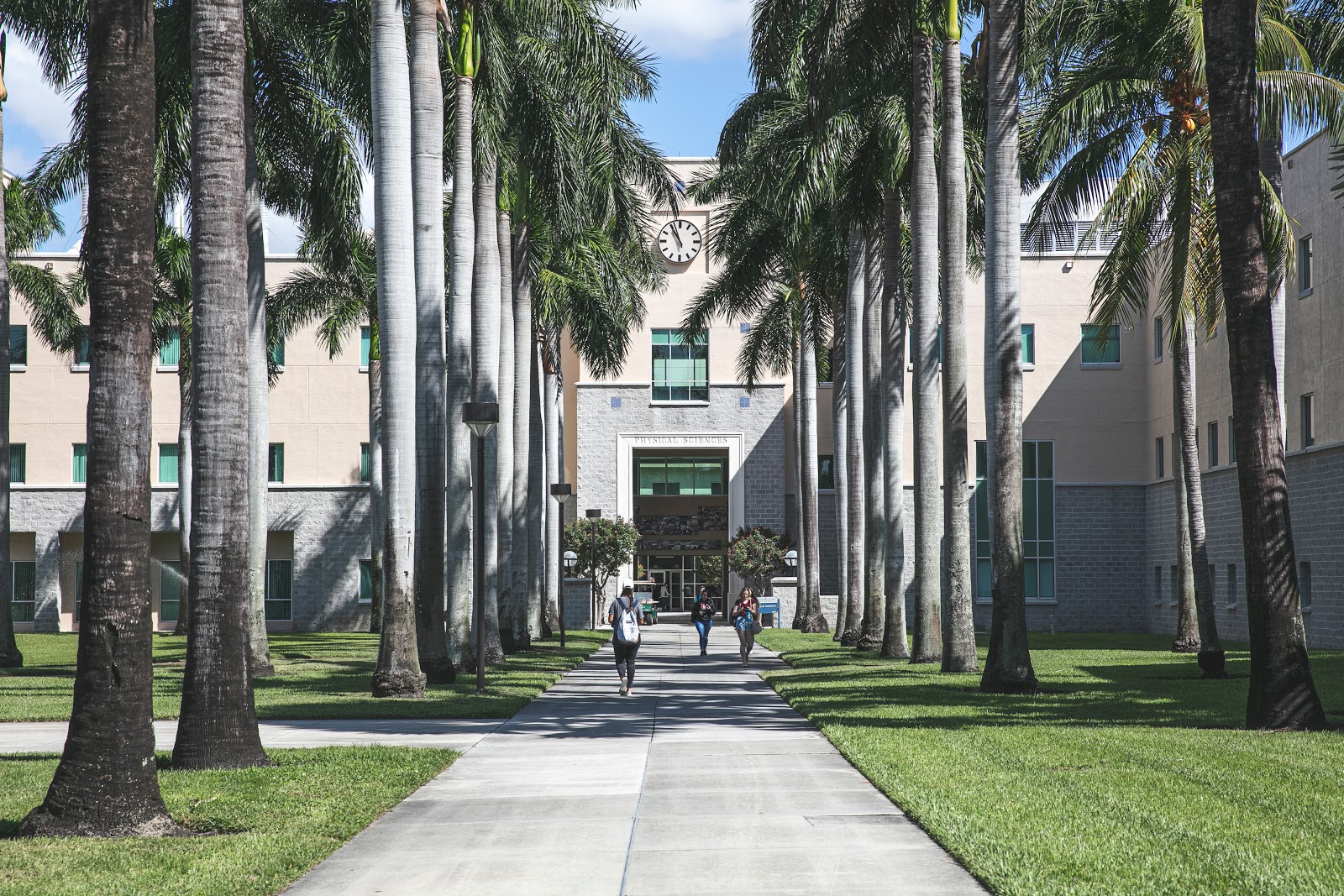 Charles E. Schmidt College of Science : Florida Atlantic University ...